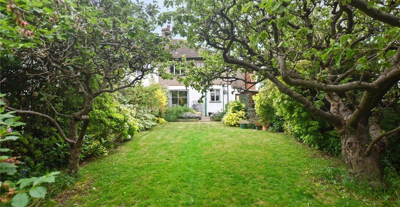 house for sale in Bexley, DA5 | Robinson Jackson