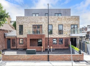 Properties for sale in SE6 | Robinson Jackson