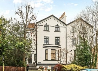 Triangles for sale in London & Kent | Robinson Jackson